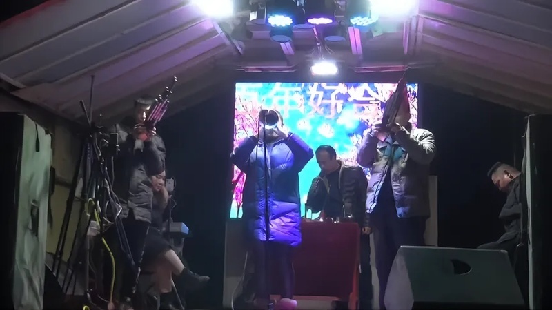 结婚头天晚上新郎家唱大戏