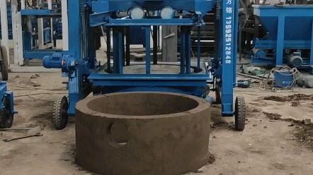山东万铭预制型污水排水检查井设备,水泥预制块砖机。