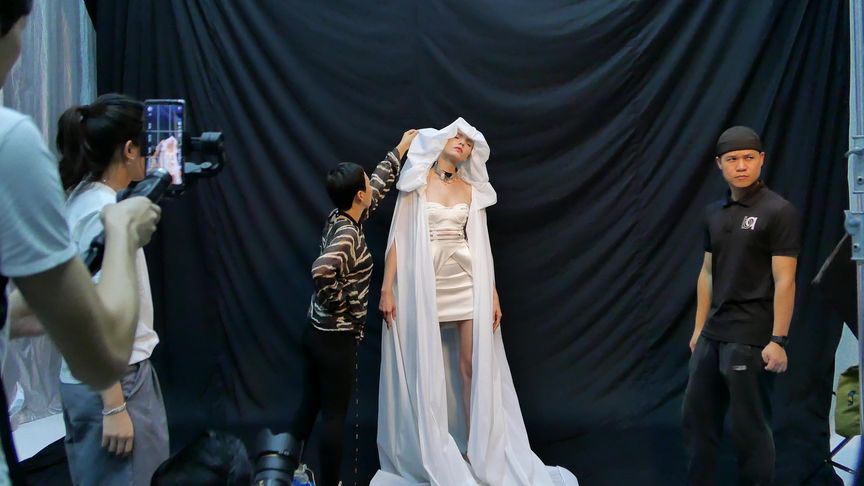 揭秘日入4万摄影大师拍摄现场,目睹大片创作过程