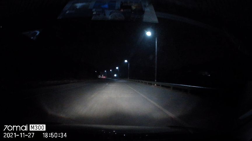 小米70迈M300行车记录仪夜景效果