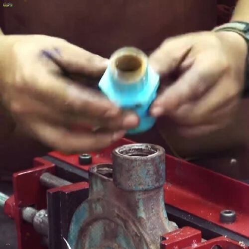 用简单的材料制作管钳的技巧