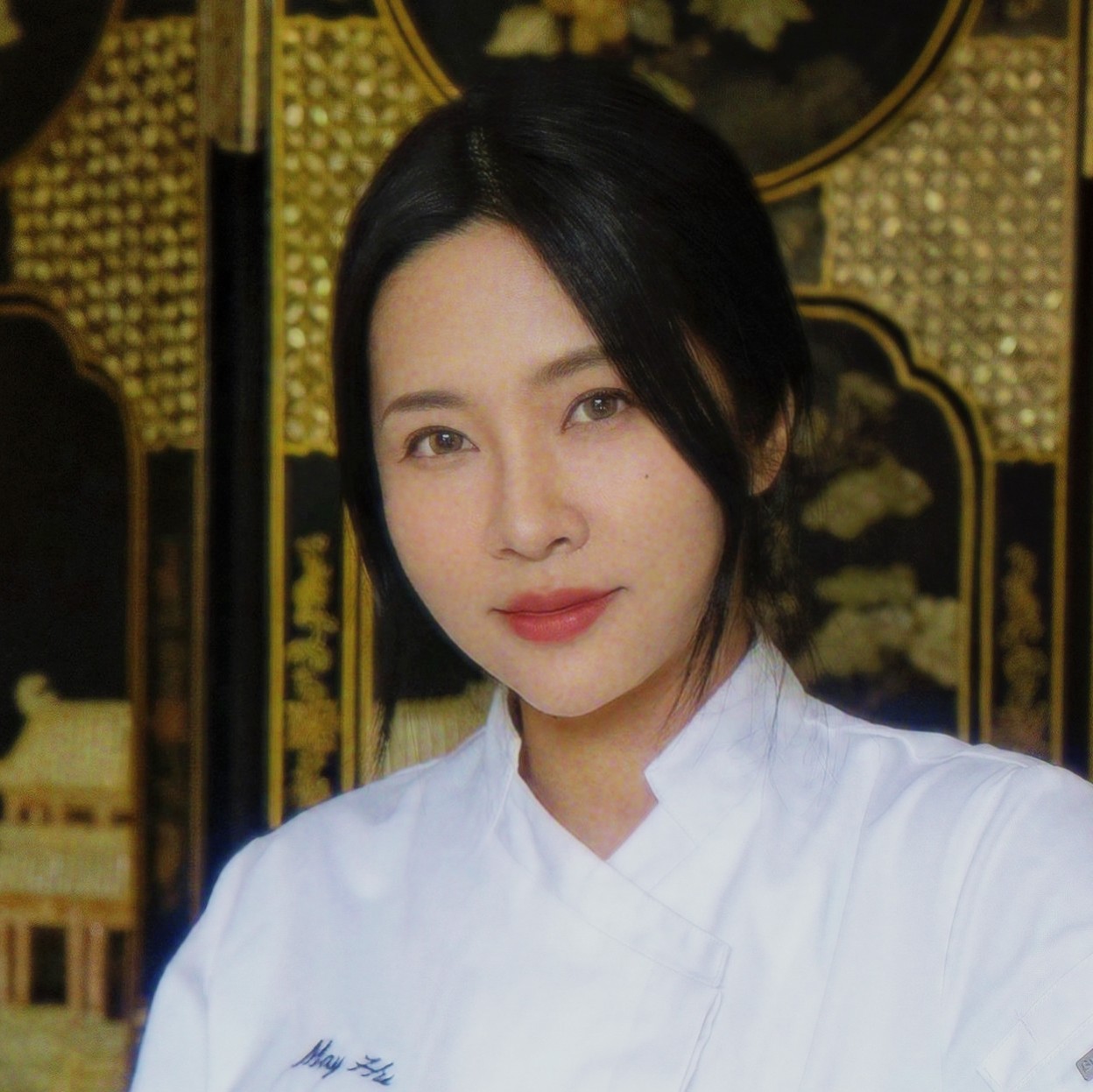 胡小May 