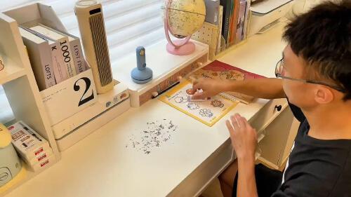 孩子书桌新宠,橡皮纸屑神器!