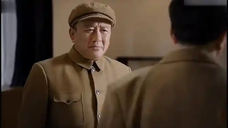彭总汇报前线不容乐观,主席说明天召开会议.