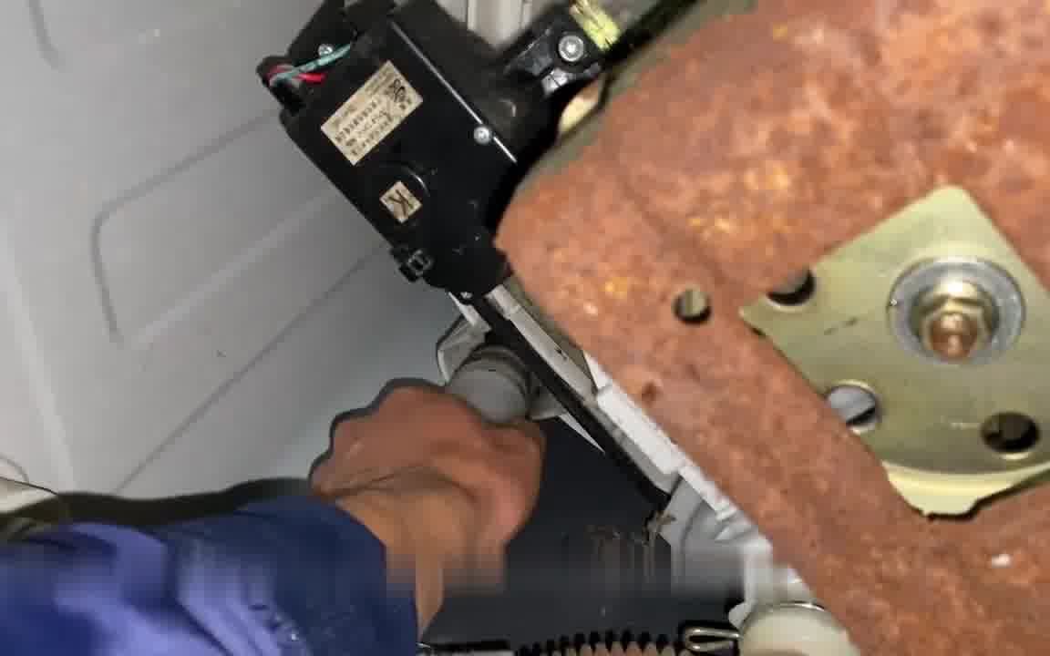 格兰仕滚筒洗衣机出现e5什么故障是什么故障?要怎么处理