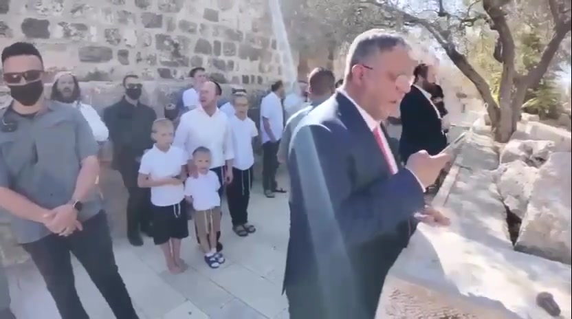 Bin Ghafir 在别人的土地上祈祷 但这并没有用,和平共处才是正道 #...