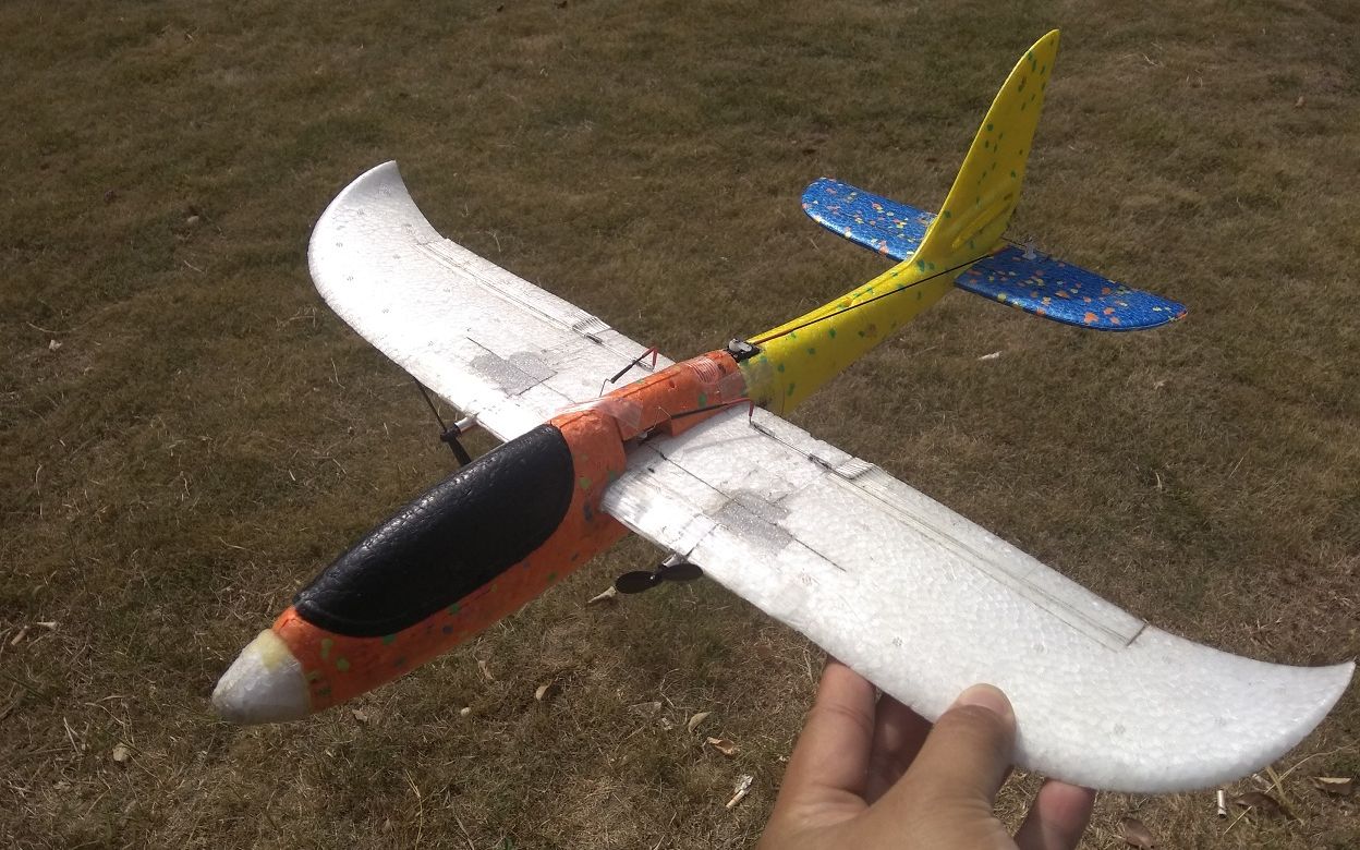 【微型航模】手抛飞机改装遥控航模,“缝合怪”常规双发方案