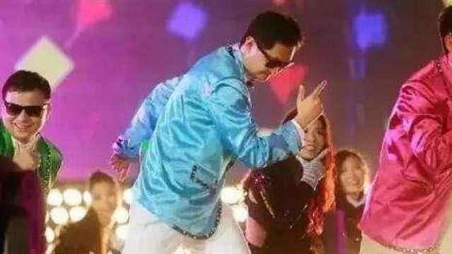 腾讯年会嗨翻天,马化腾成立腾讯boys大秀歌艺