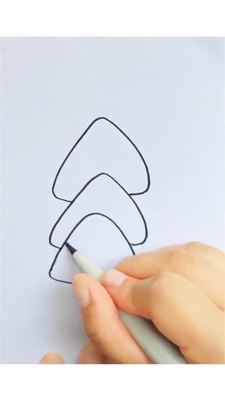 跟粽子一起划龙舟简笔画.