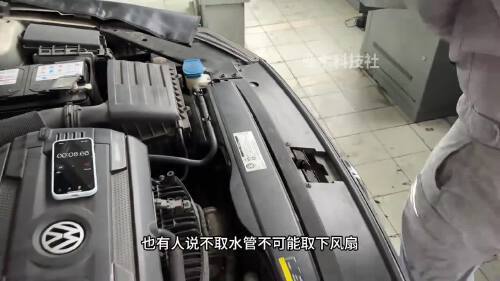 挑战6分钟拆装迈腾三代EA888节气门视频一镜到底