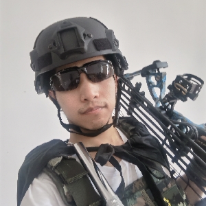 铁鹰飞人机甲建模师 