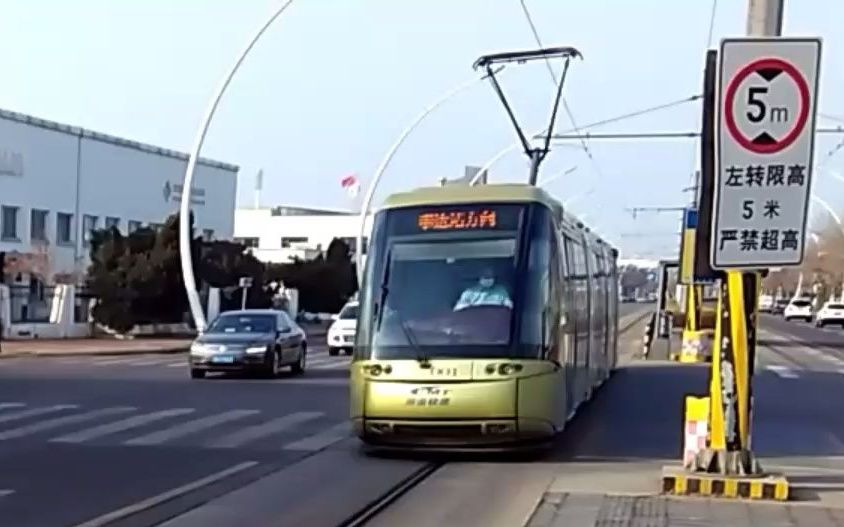 天津泰达导轨电车行驶实录1第六大街进站