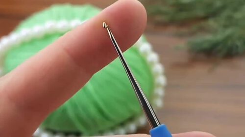 珍珠项链断了别扔,用毛线简单编织下,好看又实用