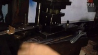 冲压模具设计_冲压模具视频_冲床断管挤压模具