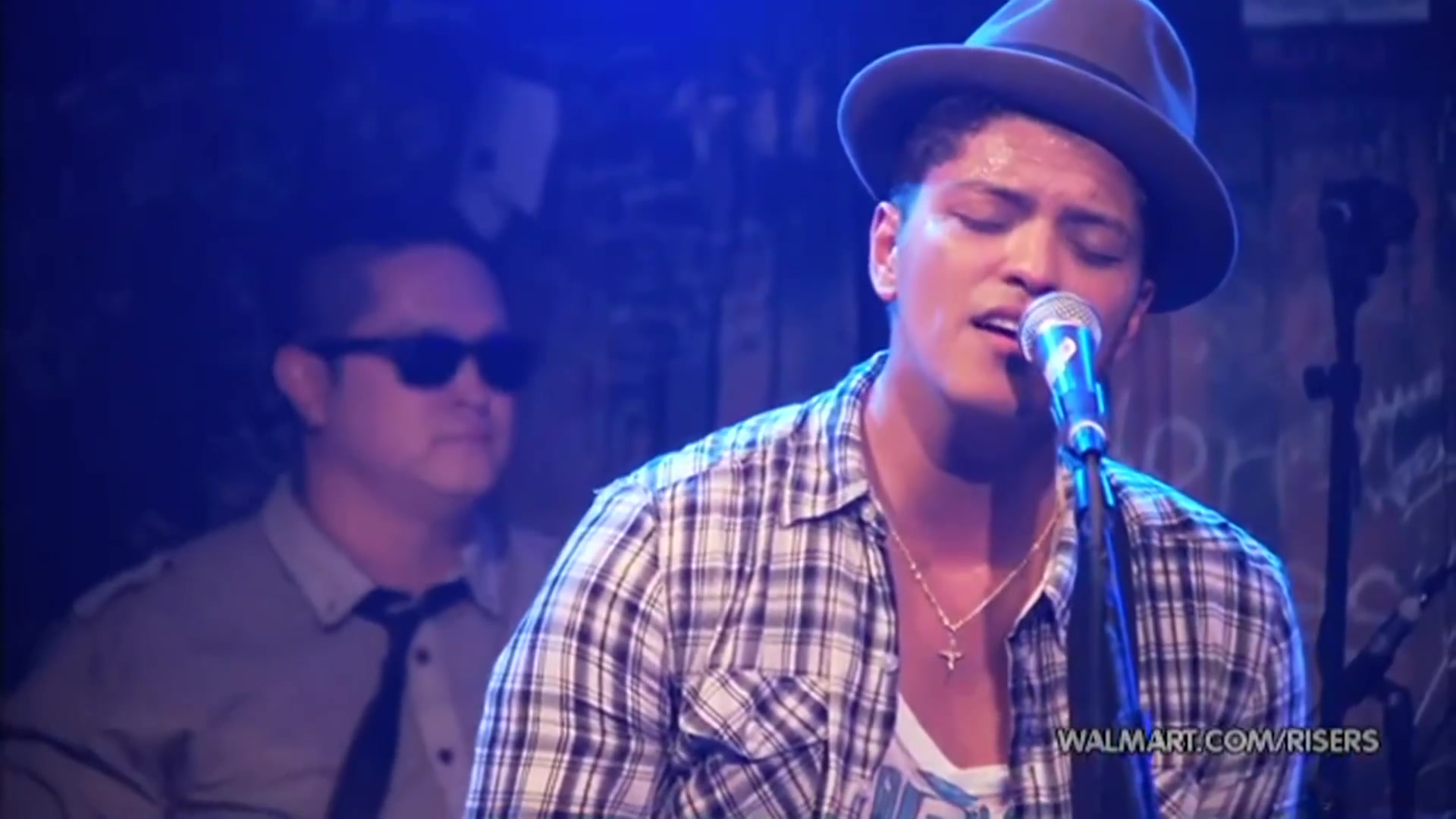 【Bruno Mars】-Nothing On You live