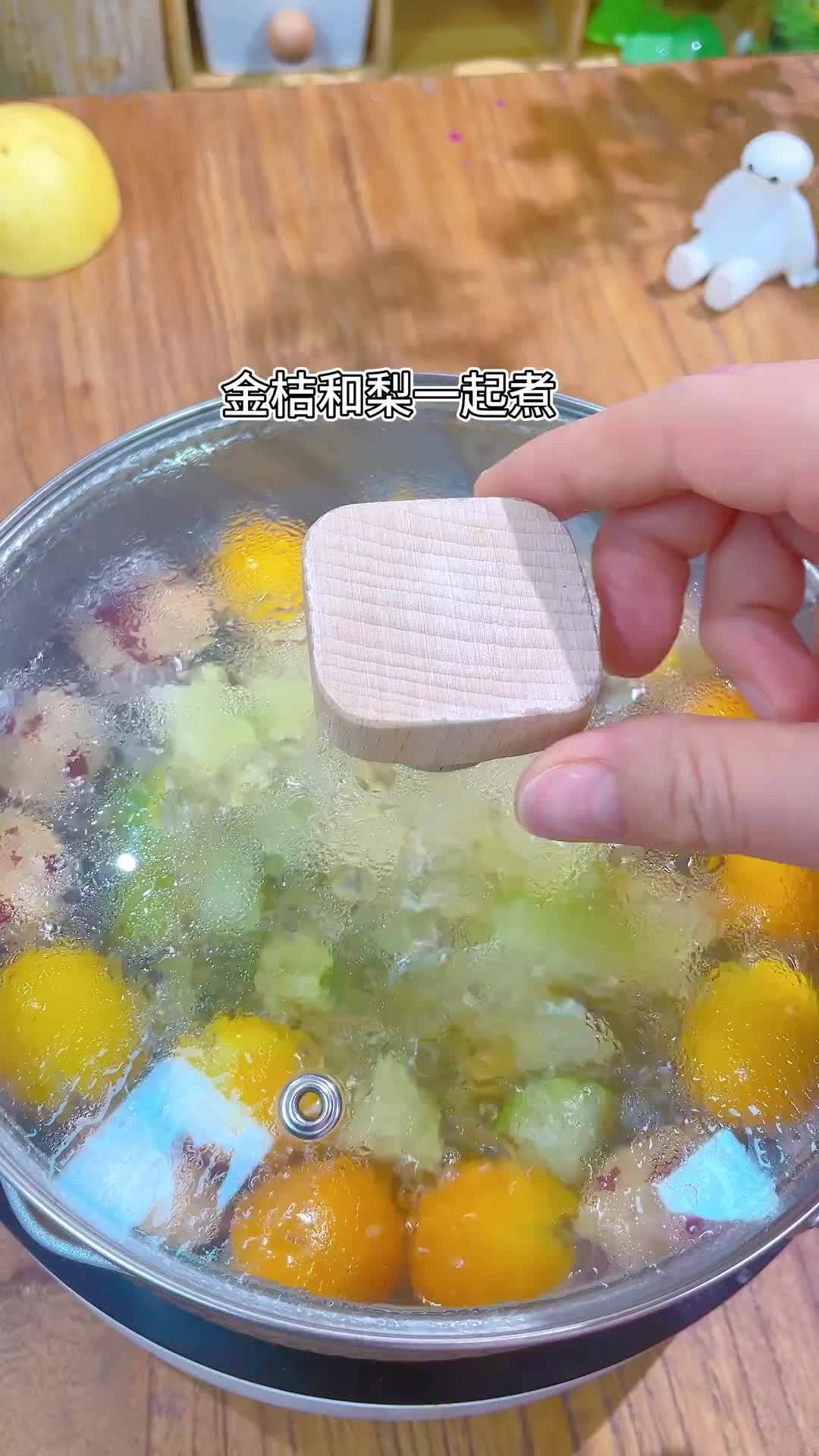 适合这个季节的热饮金桔雪梨汤,有想不到的效果