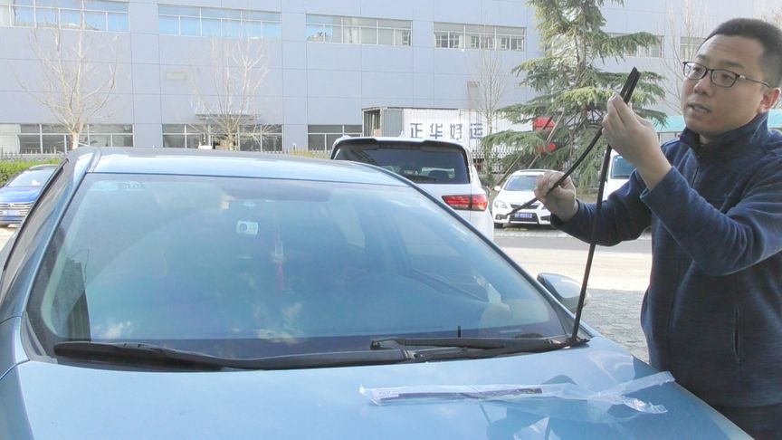 DIY更换卡罗拉雨刮胶条,用车养车省钱之道