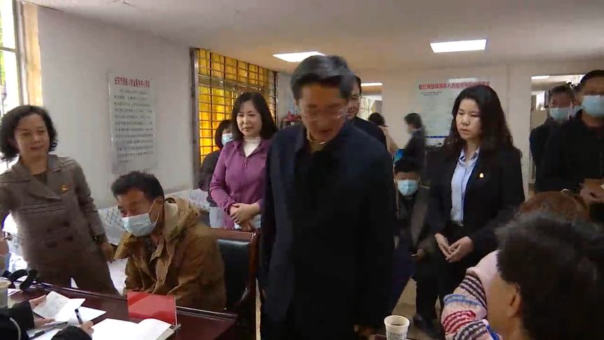 市领导调研指导残疾人服务保障工作