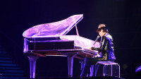 周杰伦《无与伦比》:前奏响起,再次将你拉回记忆的漩涡