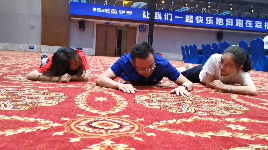 每一次培训会务的成功背后都是所有导师和会务工作人员的负重前行