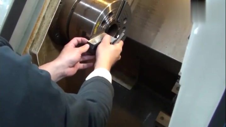 中国台湾数控车床教学(2),硬爪安装及注意事项,你看懂了吗?