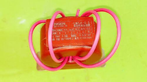 才知道,电流互感器上面的线并不是随便缠的,每一圈电流都不一样