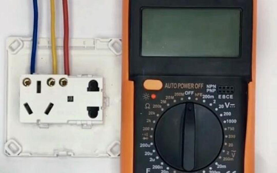 万用表如何测量漏电或短路