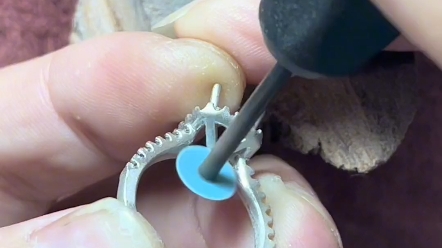 广州银丰珠宝首饰加工厂设计、起版、加工生产等一体化,生产 K金、...