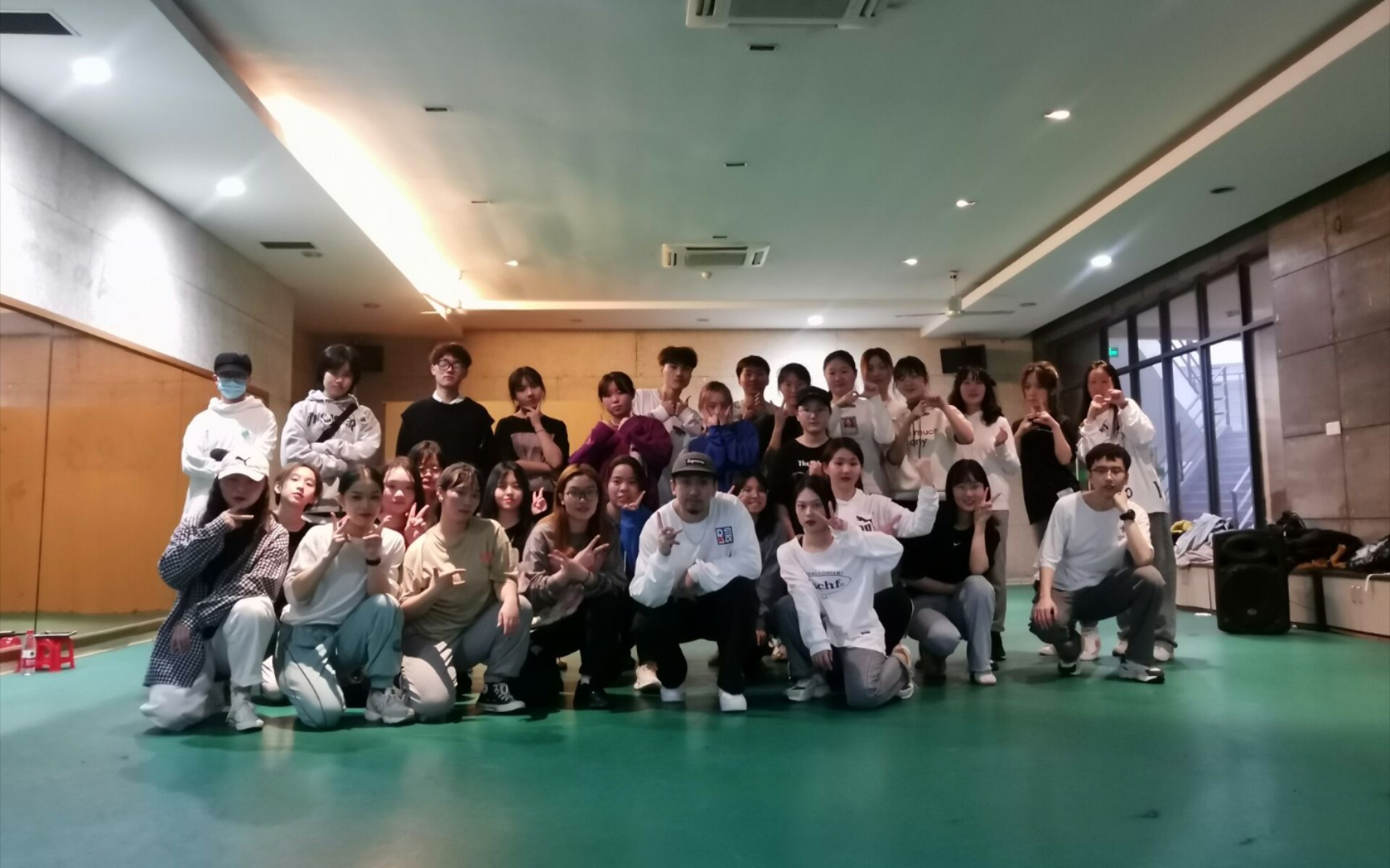 【Connie’s Vlog】南京审计大学 研究生开学第四周 科研|街舞队训