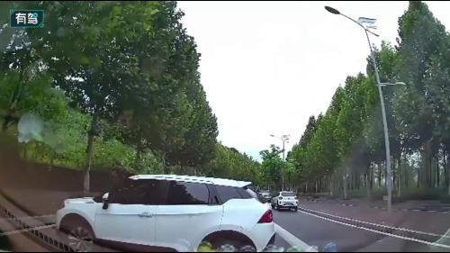 真实事故案例解析,开车不能将安全放在别人手里,安全意识很重要