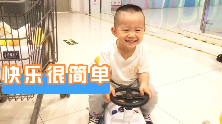 全世界都在催着小小的你长大,只有玩具守着你内心的童话