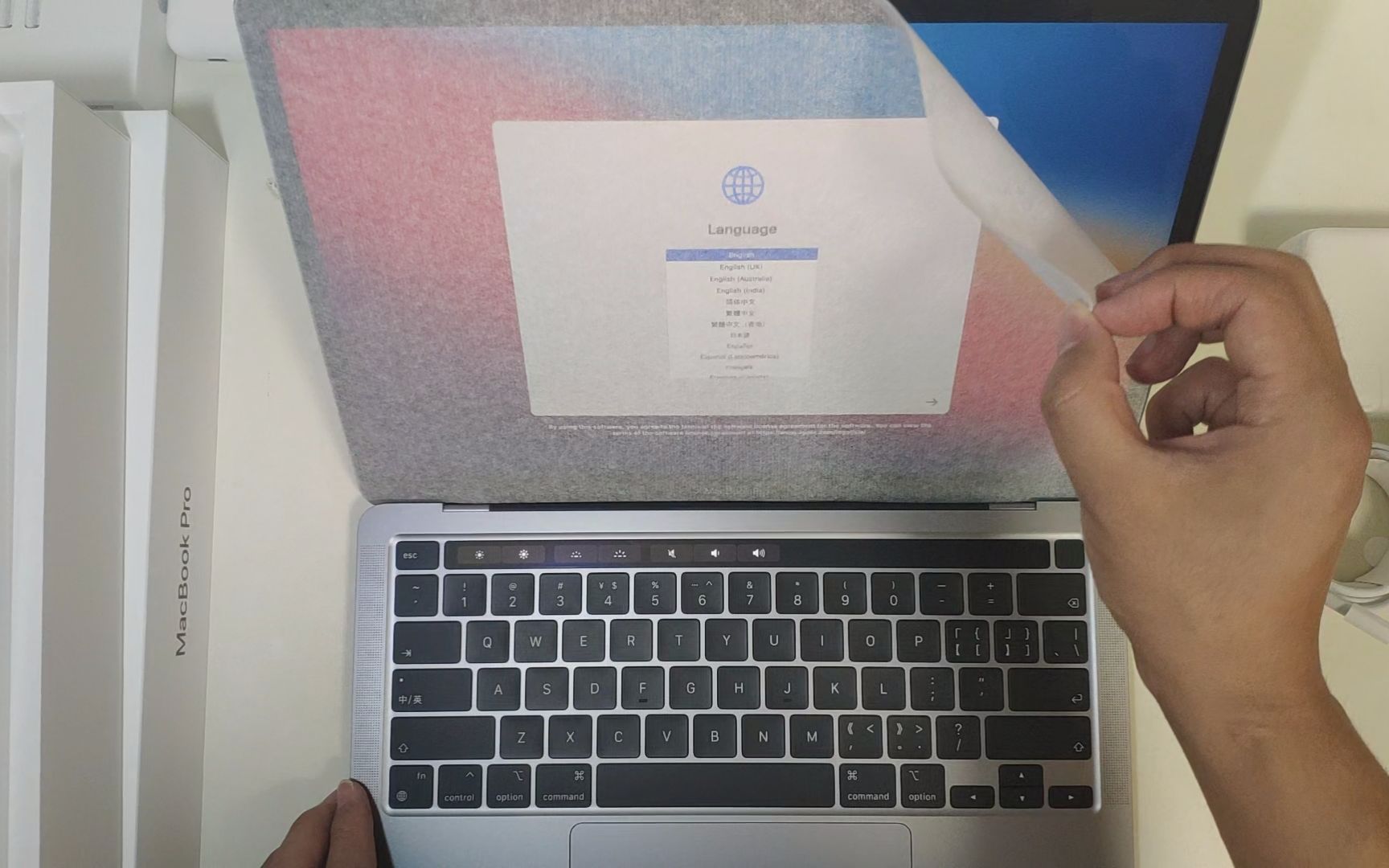 人生中的第一台苹果笔记本-MackBook Pro M1芯片开箱上手