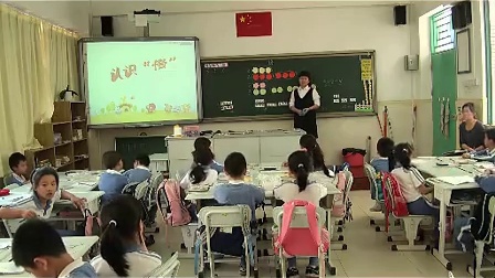 二年级数学优质课视频《快乐的动物——认识倍》北师大版_王老师