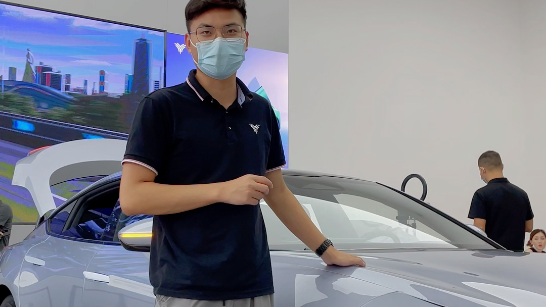 哪吒新能源汽车 哪吒s