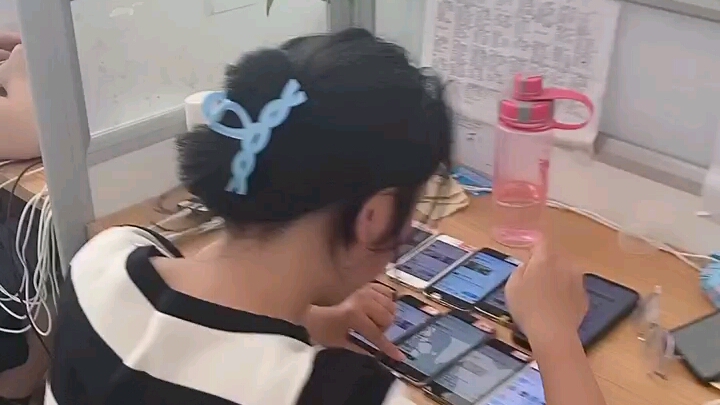 诚聘淘宝客服10名,居家均可 薪资待遇:无责底薪3000➕提成➕奖金, ...