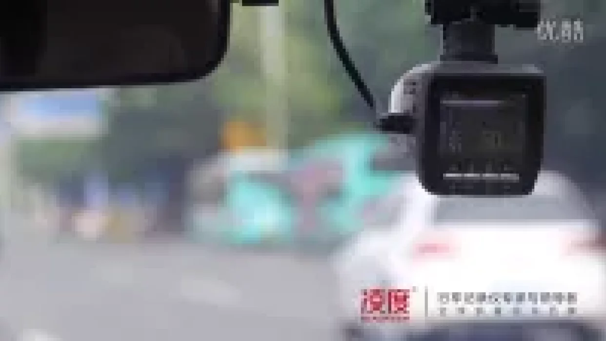 凌度Y500行车记录仪使用拍摄视频