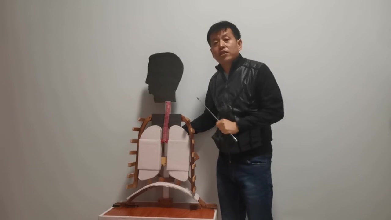 人体呼吸运动模型的制作与使用