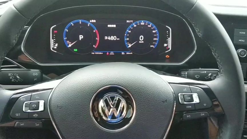 全新帕萨特多功能方向盘实用介绍