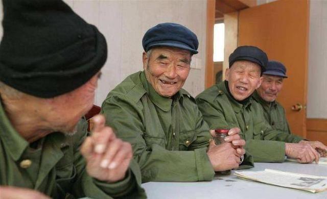 老兵建议:给这些有功退役军人发慰问金!八一、春节可全面慰问!