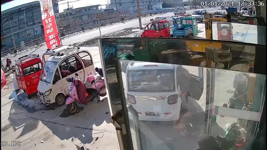 新年新气象!四轮篷车走一辆!买电动车两轮,三轮