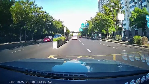 ...还态度嚣张道路千万条安全一条文明出行文明驾驶安全出行遵守交通法