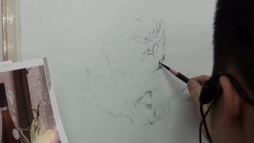 #素描干货! 勾形要准、快,根据结构找出主要结构线!