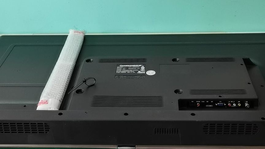 长虹55寸液晶电视更换灯条后完美修复