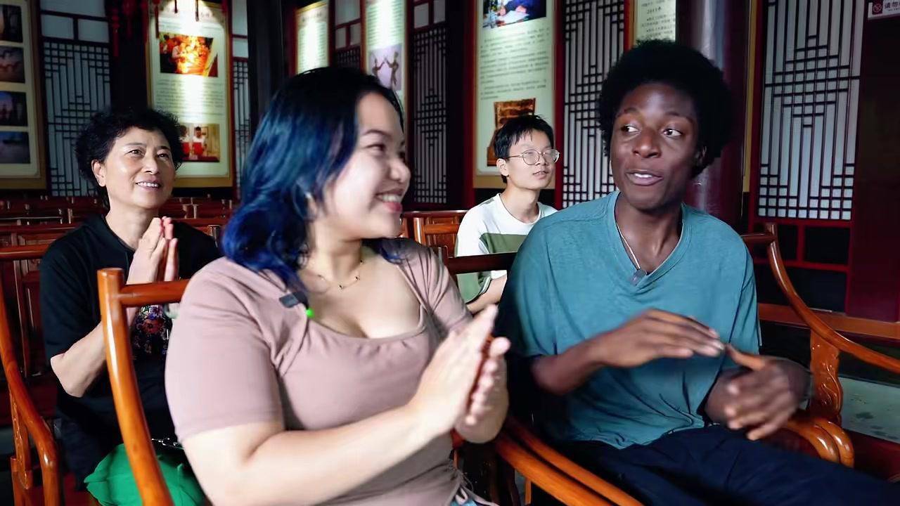 ...中国最古老的"动画片"破圈了!海宁皮影戏的酷炫魅力你见过吗?#文旅...