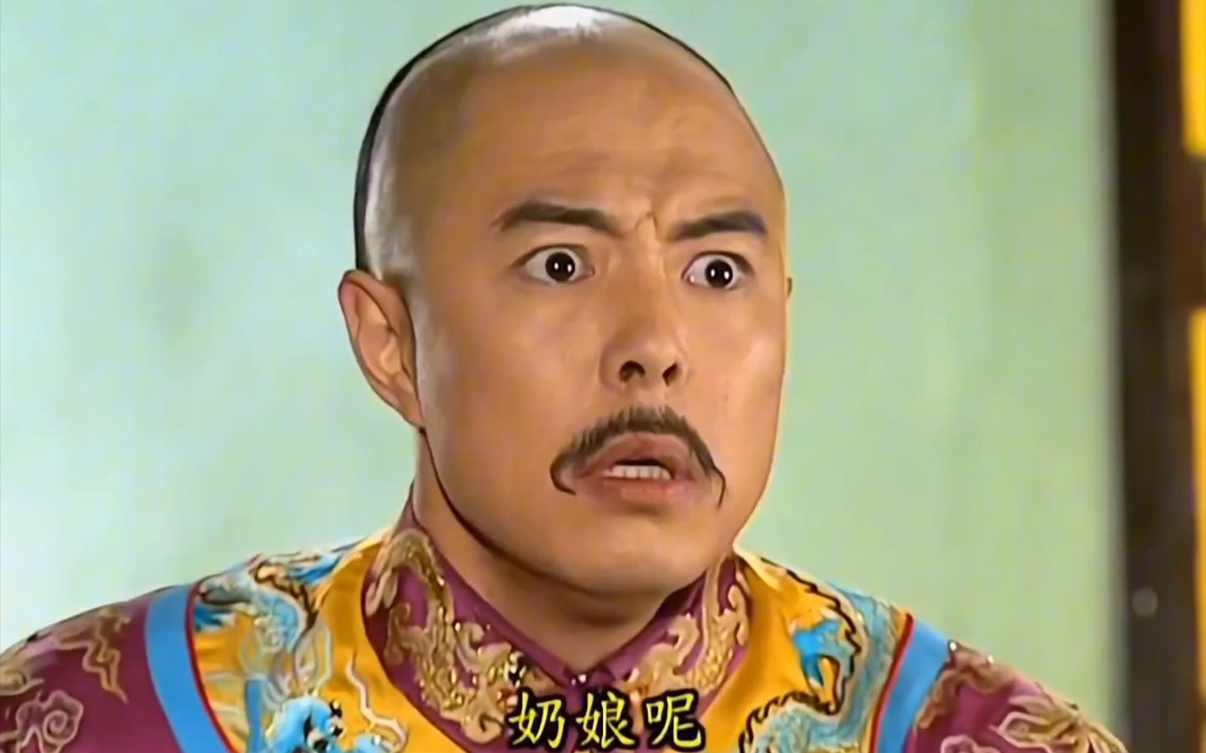 还珠格格——皇后干的坏事被发现,滑马想要杀皇后,容嬷嬷站出来想要...