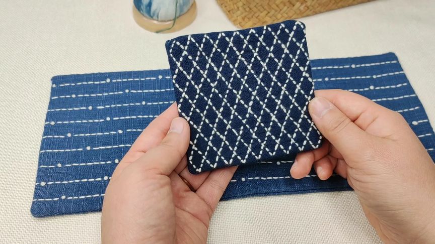 自己画刺子绣图案哪有那么难,两块布一尺子,一只笔,几分钟完工