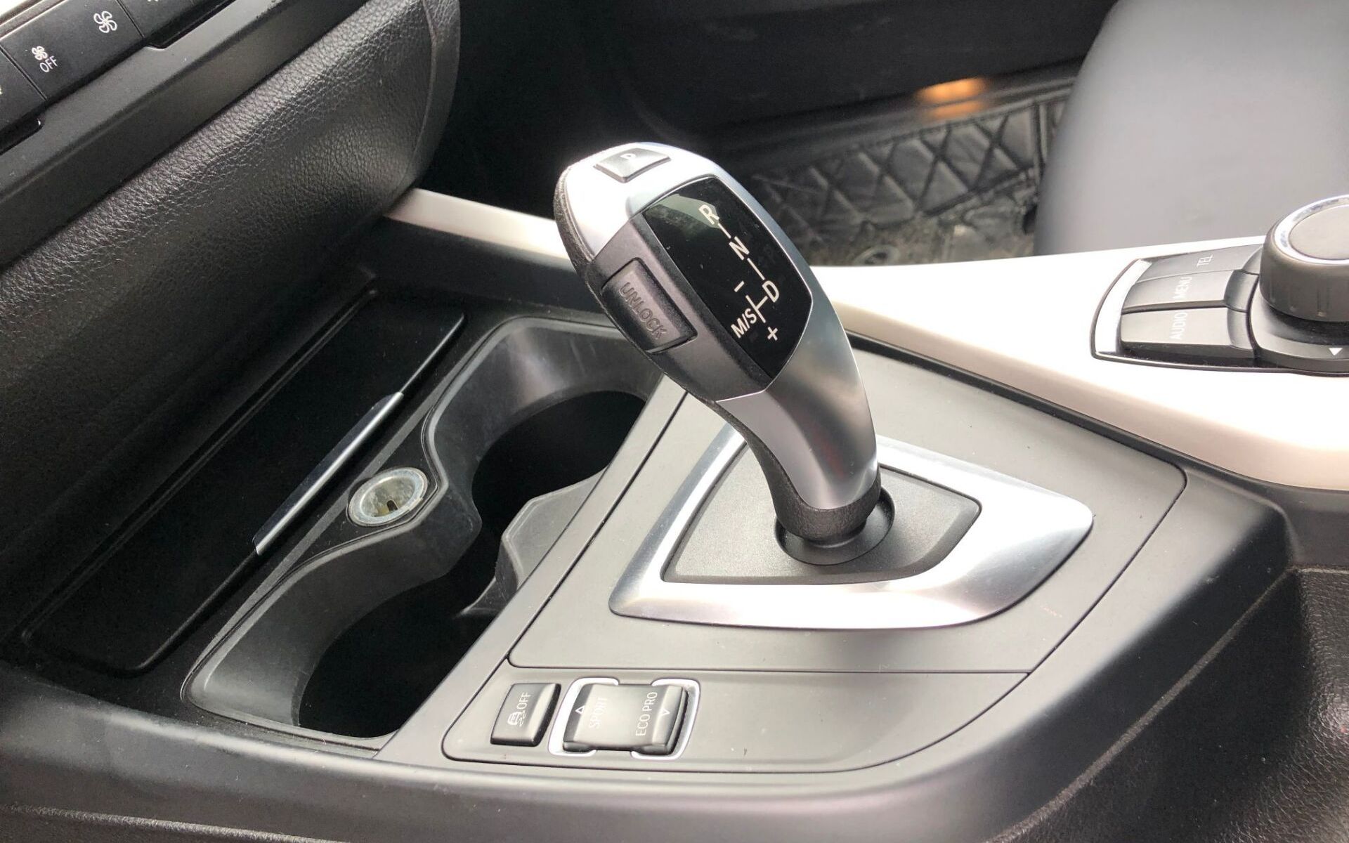 AT变速箱、双离合变速箱和CVT变速箱,三种自动档到底哪个更好?