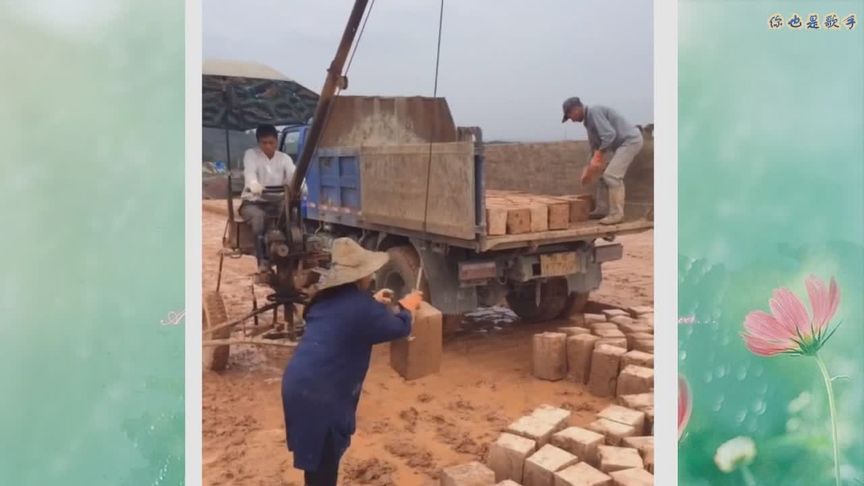 发明在民间:利用废弃的三轮车车架,改制的装车神器,比专业吊车好使,...
