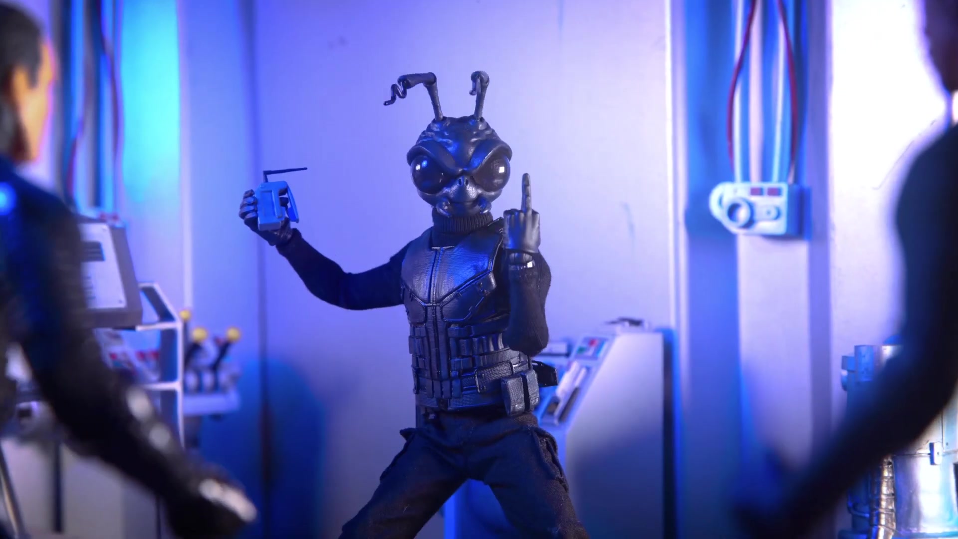 【搬运】蚂蚁 MEZCO Gomez - Stealth Ops Edition秘密行动-蚂蚁人