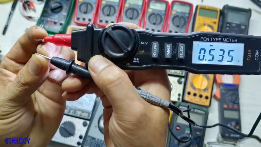 没想到这些年陆续买了这么多万用表!大家手里都用什么样的万用表